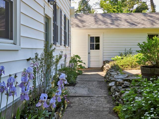 7 Blum Road