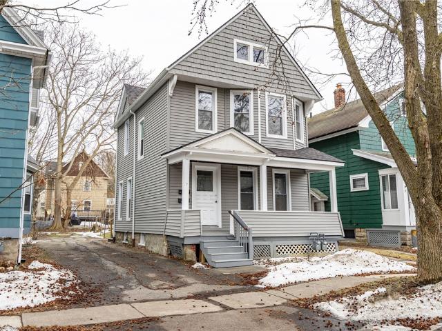 7 Bly Street