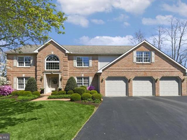 7 Boardwalk Ct, Sinking Spring, PA 19608
