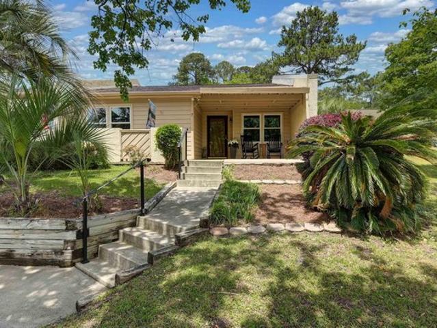 7 Boardwalk Ln, Lexington, SC 29072