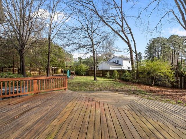 7 Bobcat Ct, Durham, NC 27713