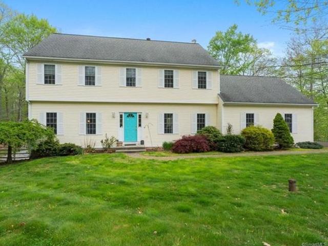 7 Bonnie Ln, Oxford, CT 06478