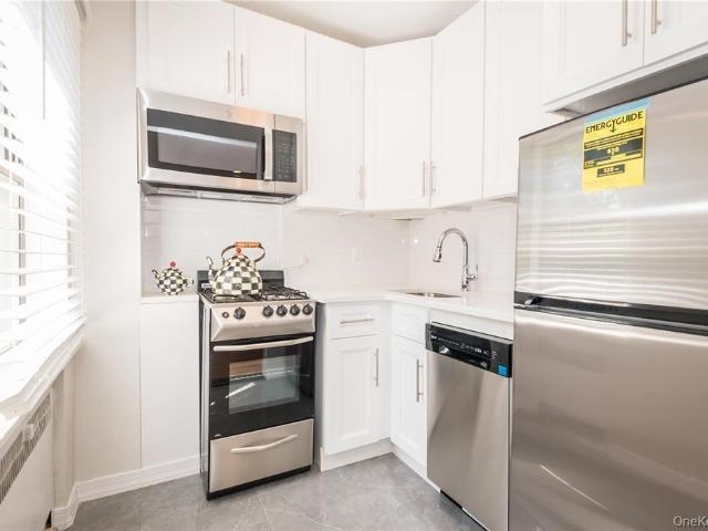 7 Bond Street 3B