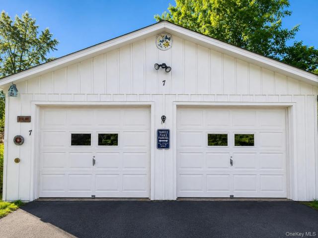 7 Bowers Drive