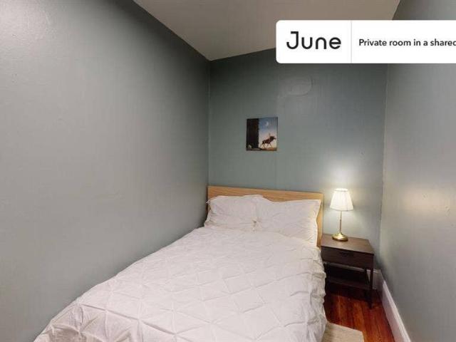 7 BR in Boston