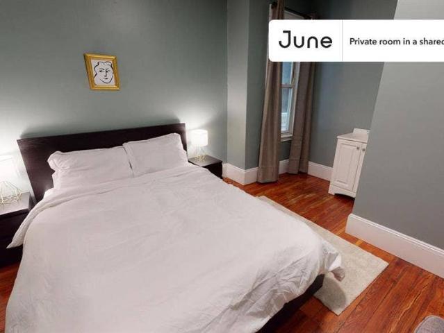 7 BR in Boston
