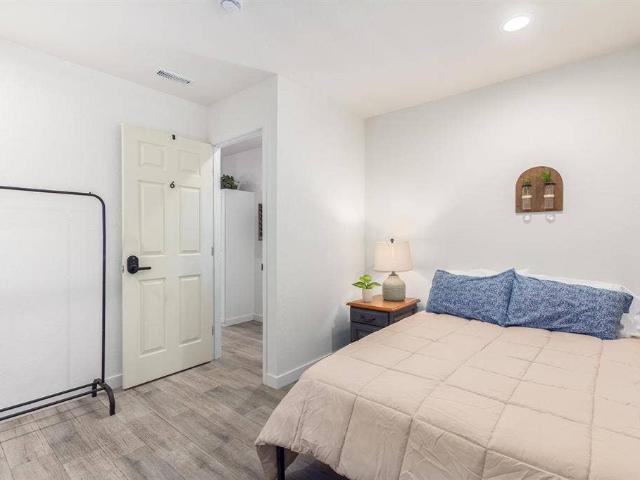 7 BR in Phoenix