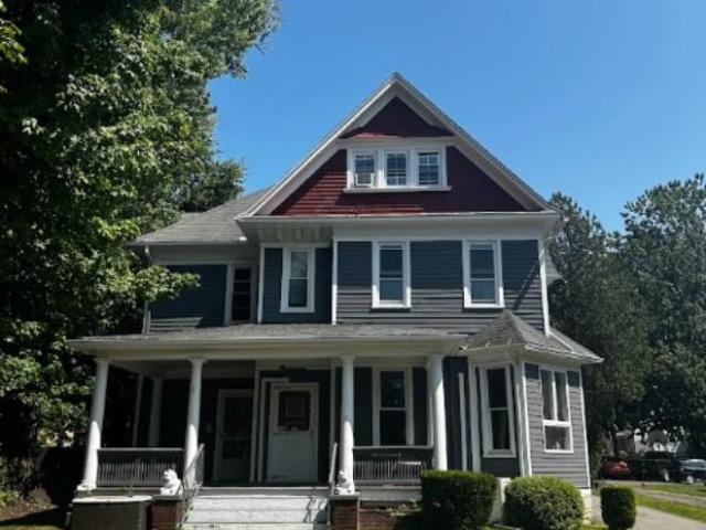 7 Br, 2 bath, Single Family 1638 Sanderson Avenue