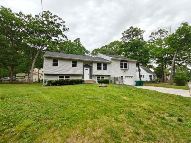 7 Br, 2 bath, Single Family 252 Terry Ln