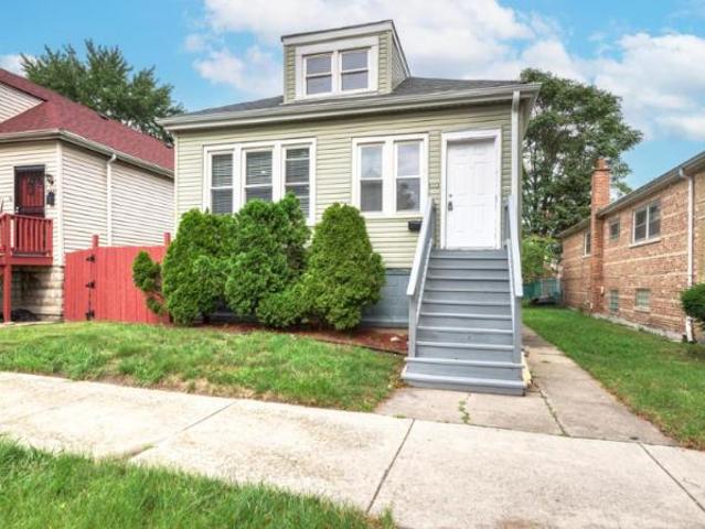 7 Br, 2 bath, Single Family 9319 S Clyde Ave