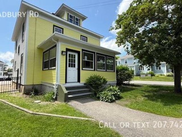 7 BR, 2 BA Apartment 13 Madbury Rd, Durham, NH 03824
