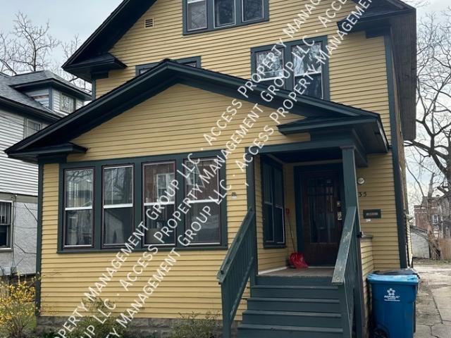 7 BR, 2 BA Apartment 635 Locust St, Kalamazoo, MI 49007