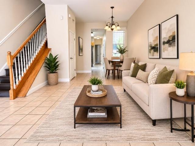 7 Br, 3 bath, Condo 1828 Willington St