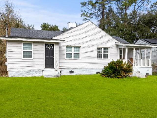 7 Br, 3 bath, Single Family 1712 E 39th St