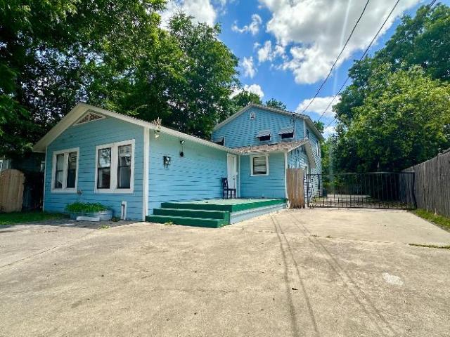 7 Br, 3 bath, Single Family 2007 S 7th St