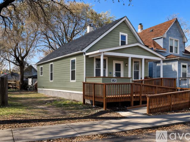 7 BR, 3 BA Apartment 5548 Walter Avenue, Hammond, IN 46320