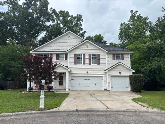 7 Br, 4 bath, Single Family 104 Mateo Ct