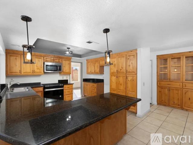 7 BR, 4 BA Apartment 22582 Scarlet Sage Way, Moreno Valley, CA 92557