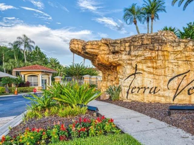 7 BR, 5 BA Apartment 112 Madiera Beach Boulevard, Kissimmee, FL 34746