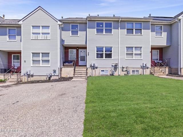 7 Branchwood Dr, Lakewood, NJ 08701
