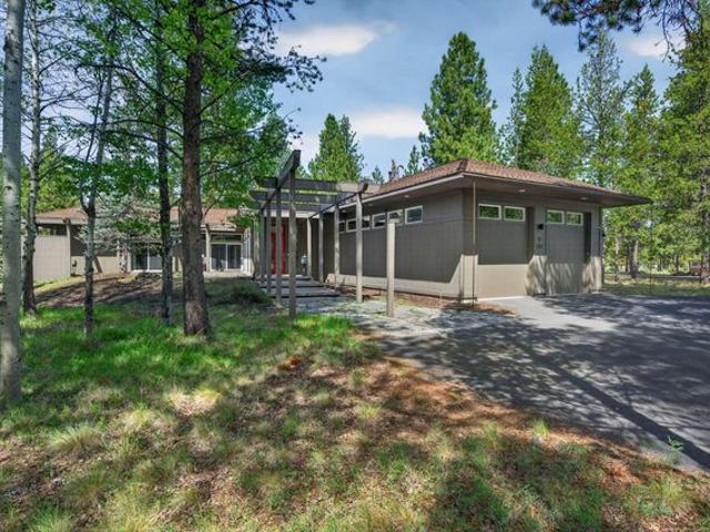 7 Broken Top Ln, Sunriver, OR 97707