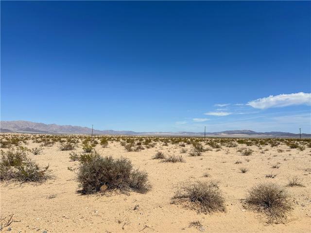7 Cadiz Dr, Twentynine Palms, CA 92277 | MLS #JT26019