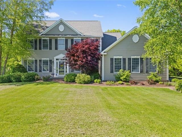 7 Calemad Dr, Skaneateles, NY 13152