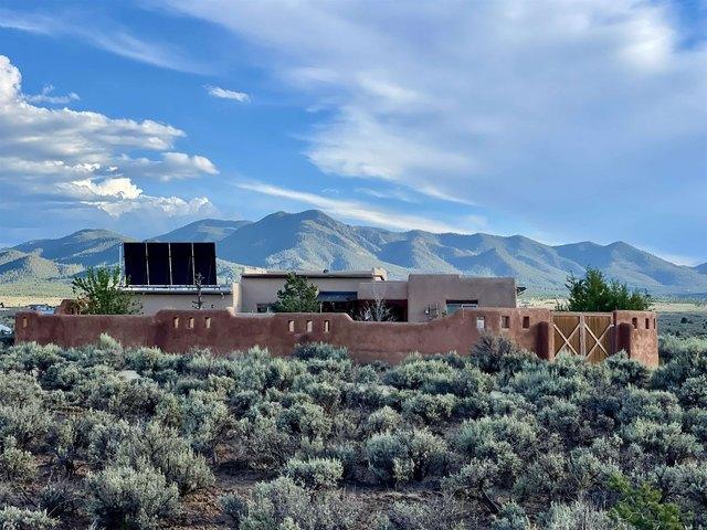 7 Calle Del Sol, Ranchos de Taos, NM 87557