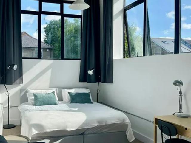 7 Castle Road, London, N12 9EE, United Kingdom | Room for rent #166596682 | Rentberry