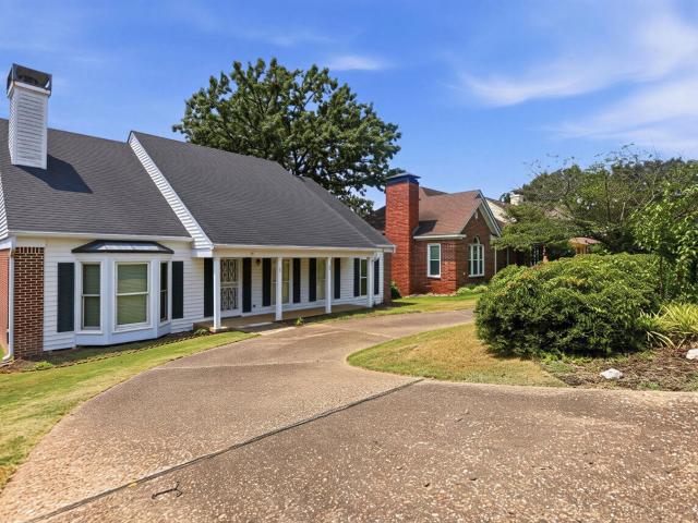 7 Carrollton Ct Court