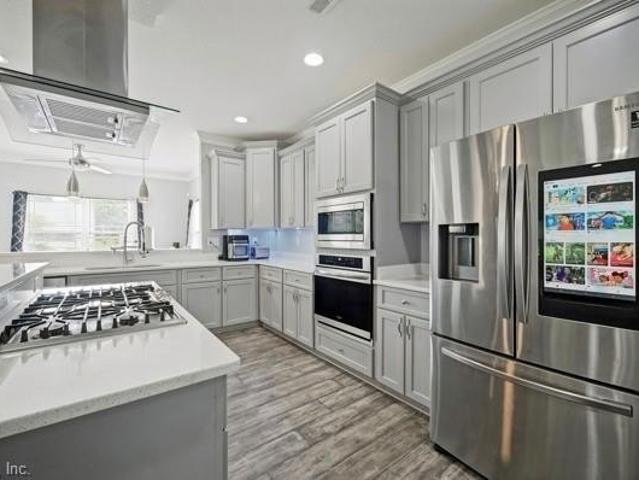 7 Cavalier Rd, Hampton, VA 23669