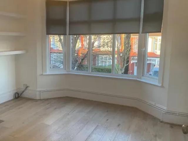 7 Caversham Avenue, London, N13 4LL, United Kingdom | 4 bed apartment for rent #168073991 | Rentberry
