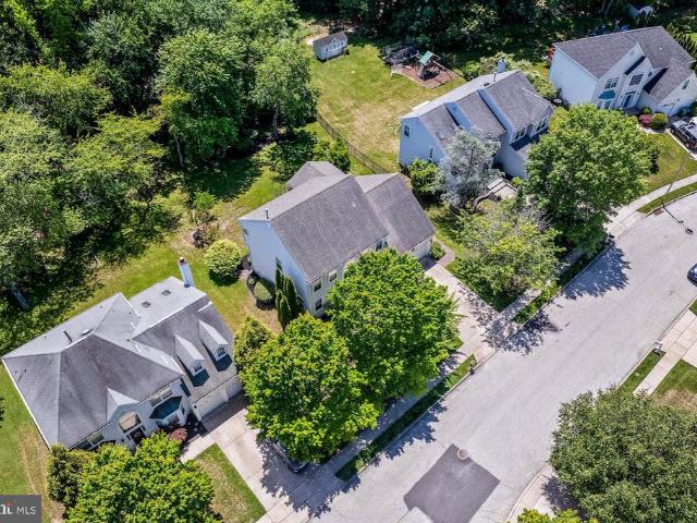 7 Caveson Trail