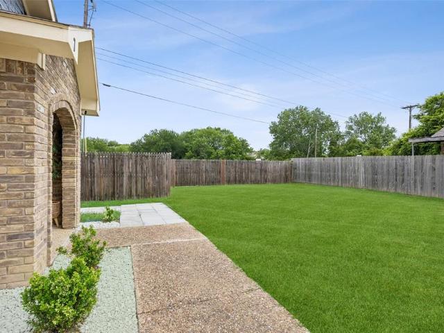 7 Cedar Elm Circle