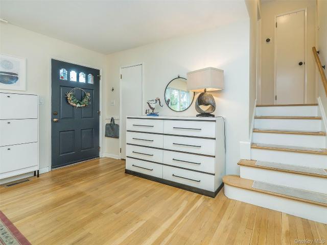 7 Cedar Lane