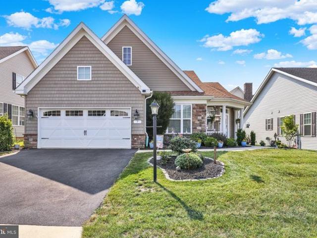 7 Cedarcrest Ln, Oley, PA 19547