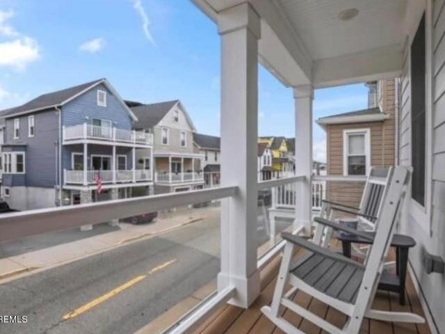 7 Center Street