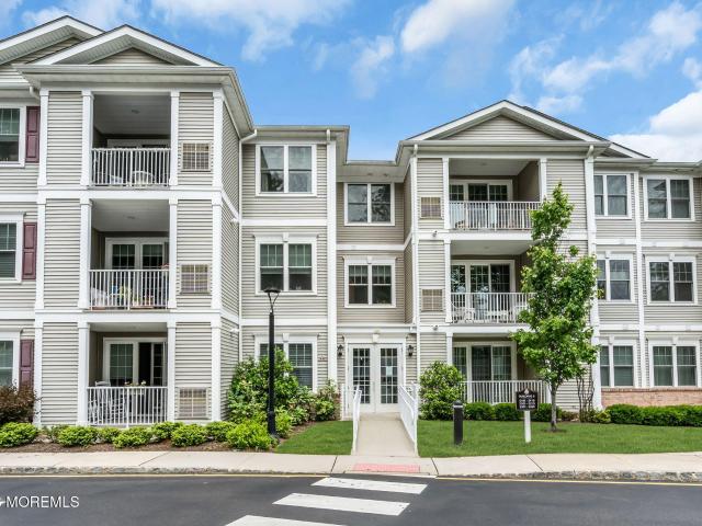 7 Centre Street Unit 5208