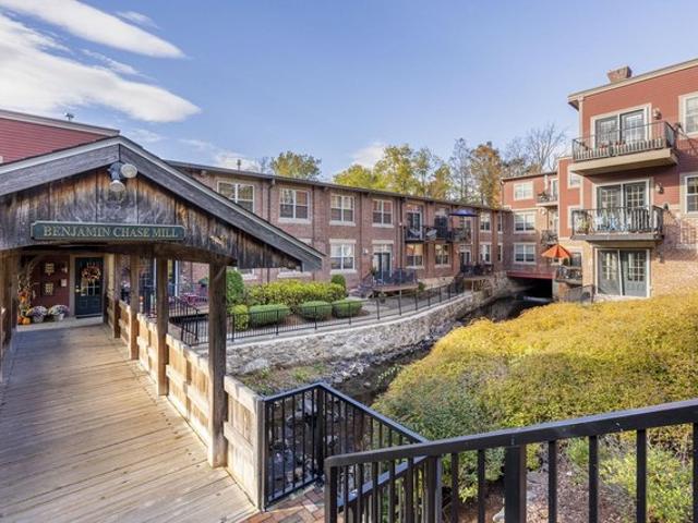 7 Chester Rd Unit 211, Derry, NH 03038