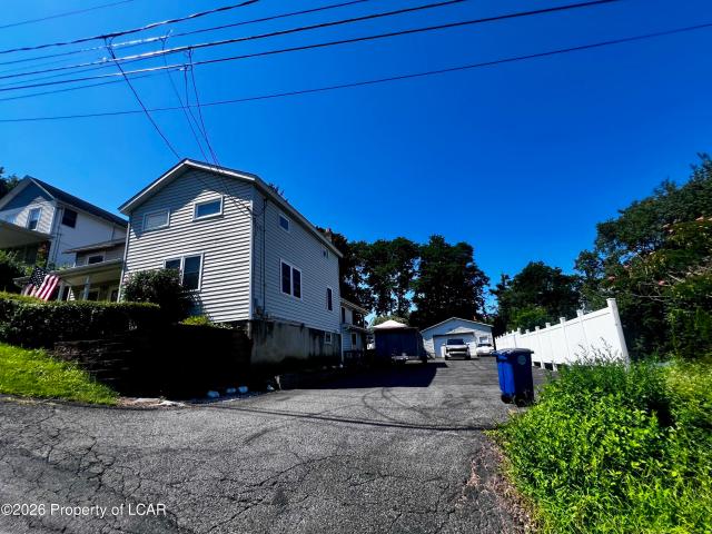 7 Chestnut Hill Road