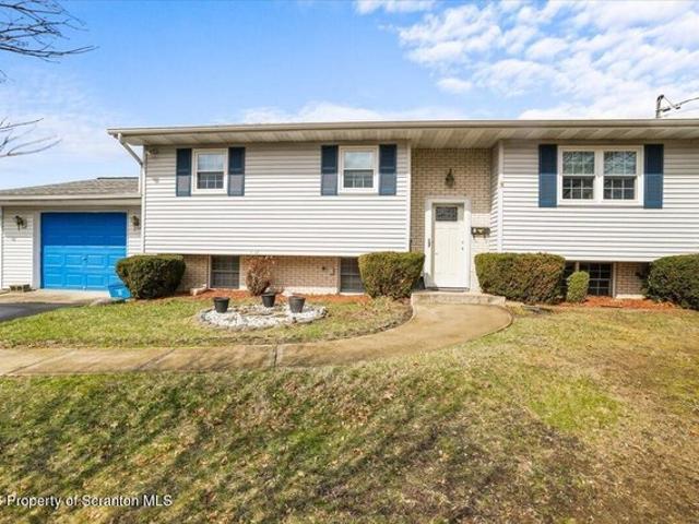 7 Chestnut St, Hughestown, PA 18640
