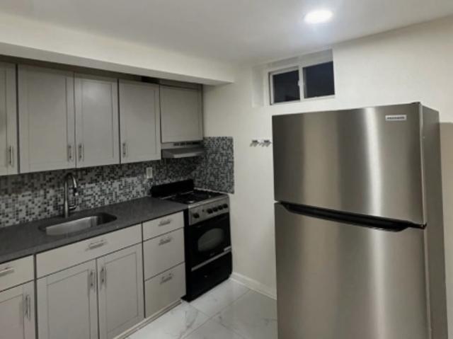 7 Circle Ave # 1