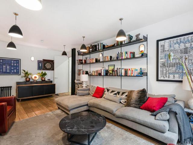 7 City Garden Row, London N1 2 bed apartment to rent £4,250 pcm £981 pw