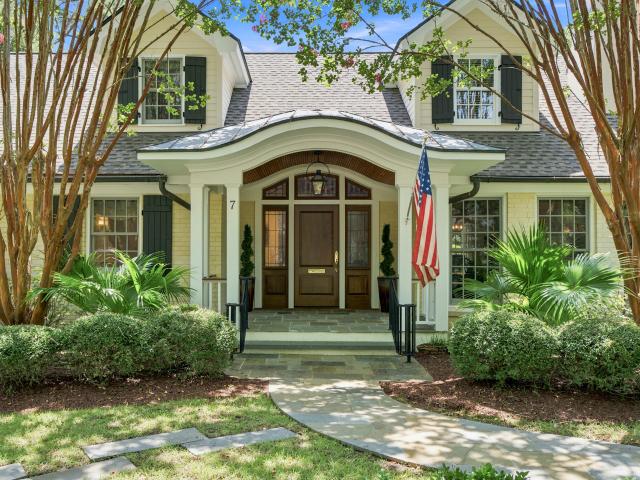 7 Cochran Court