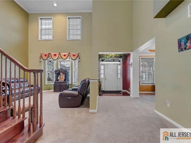 7 Colemantown Dr, Chesterfield, NJ