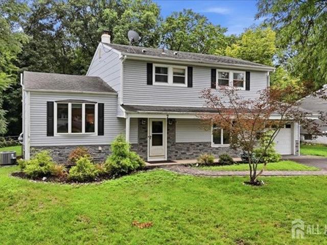 7 Conerly Rd, Franklin, NJ 08873