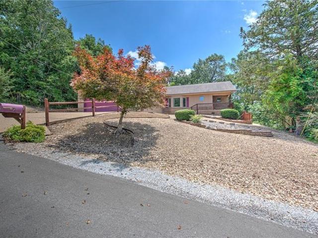 7 Congleton Ln, Bella Vista, AR 72714