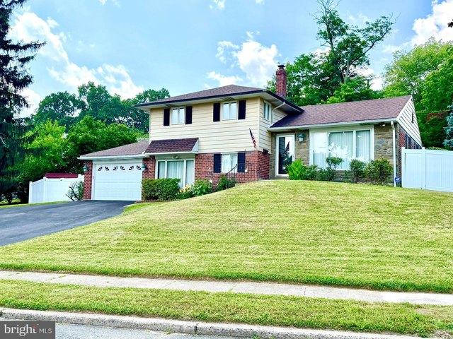 7 Cornell Cir, Broomall, PA 19008
