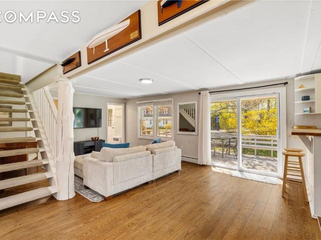 7 Cowsill Ln 1, Newport, RI