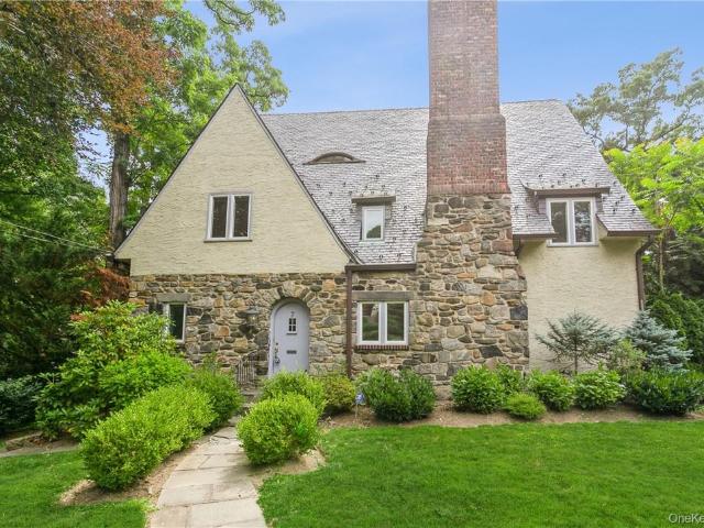 7 Cotswold Way